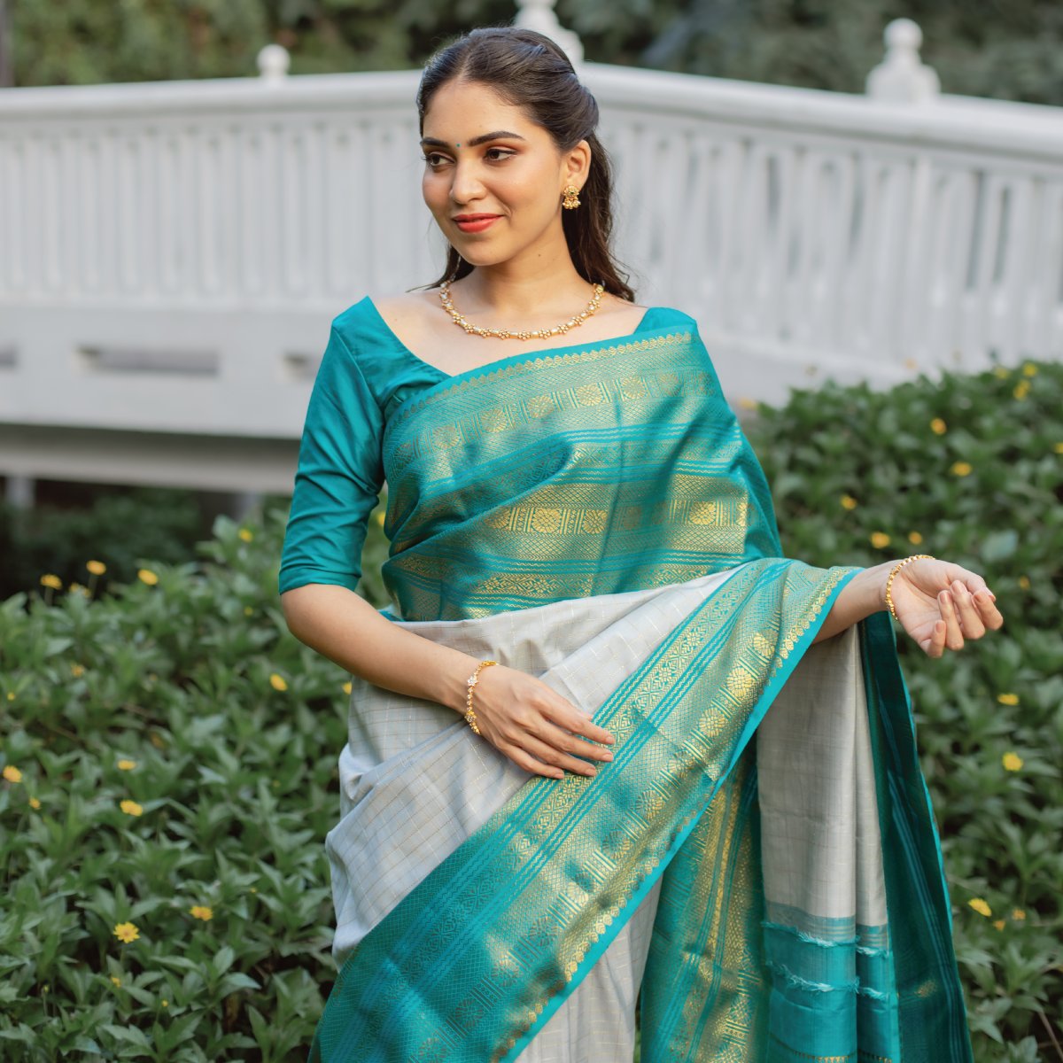 Checked Greyish Blue Kanjeevaram Silk Saree with Blue Border - Tulsi Weaves