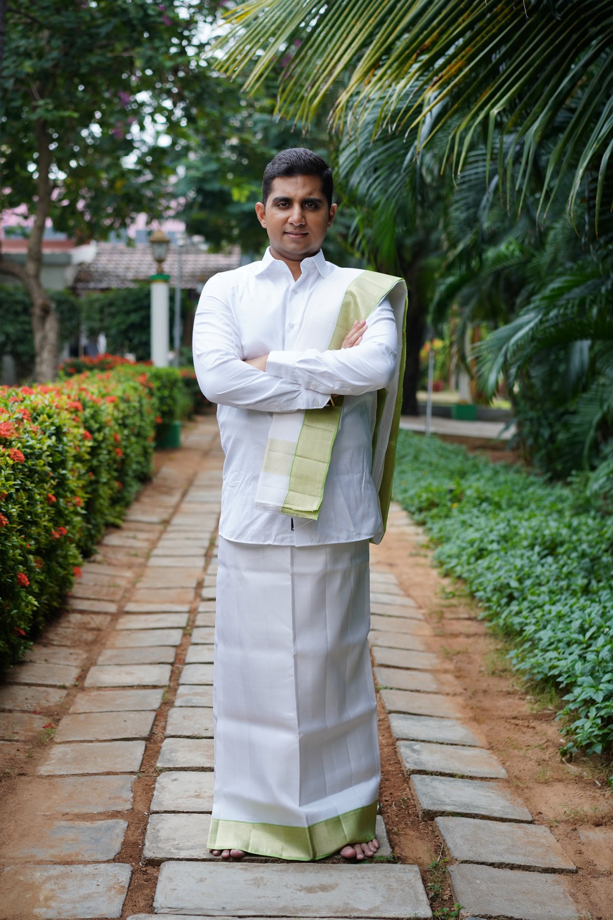Handwoven White Silk Dhoti with Green Border - Tulsi Weaves