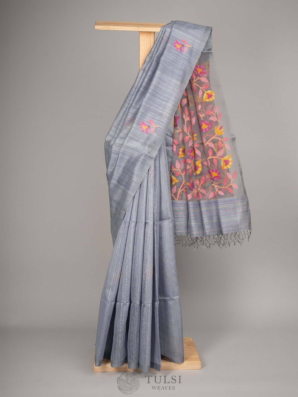 Elegant Grey Tussar Jamdani Silk Saree - Tulsi Weaves