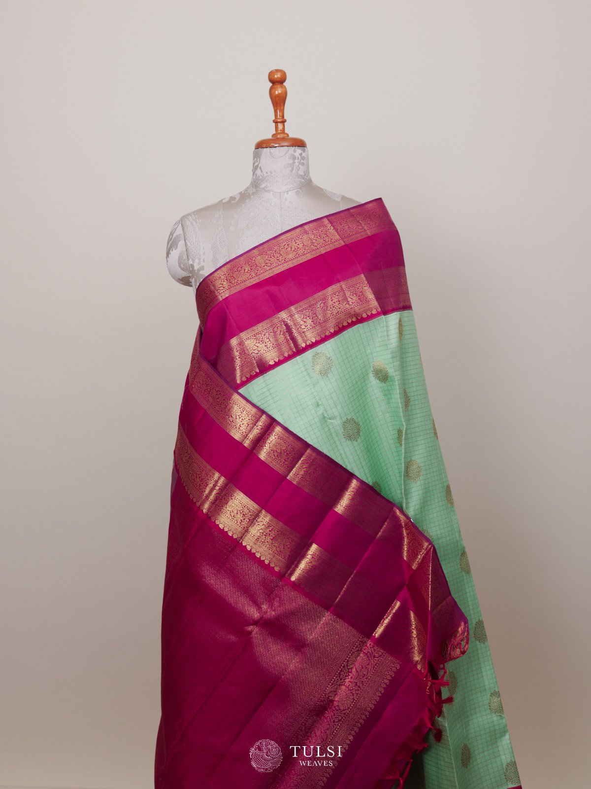 Elegant Light Green Kanjeevaram Silk Saree - Tulsi Weaves