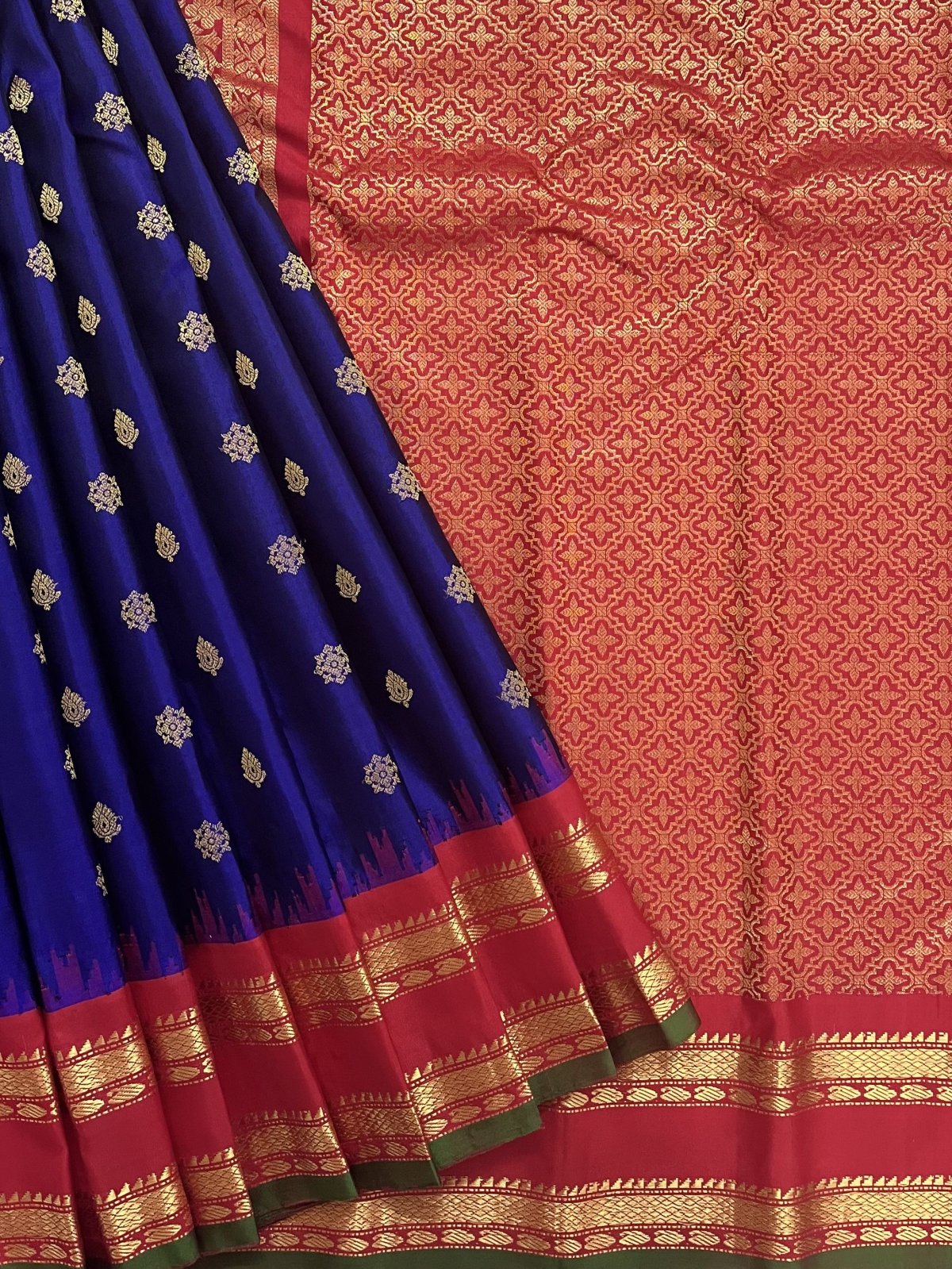 Dark Blue Gadwal Silk Saree with Red Border - Tulsi Weaves