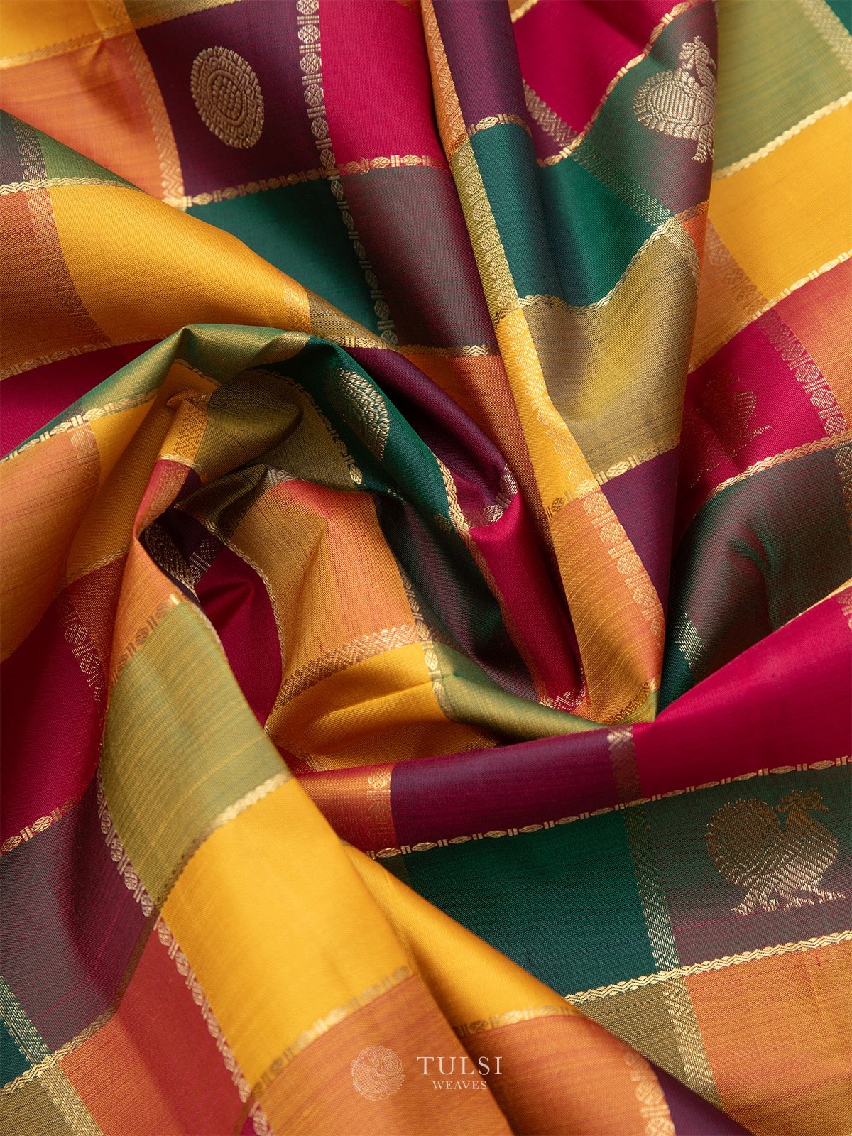 Palum Pazhamum Checks Kanchipuram Silk Saree - TulsiWeaves