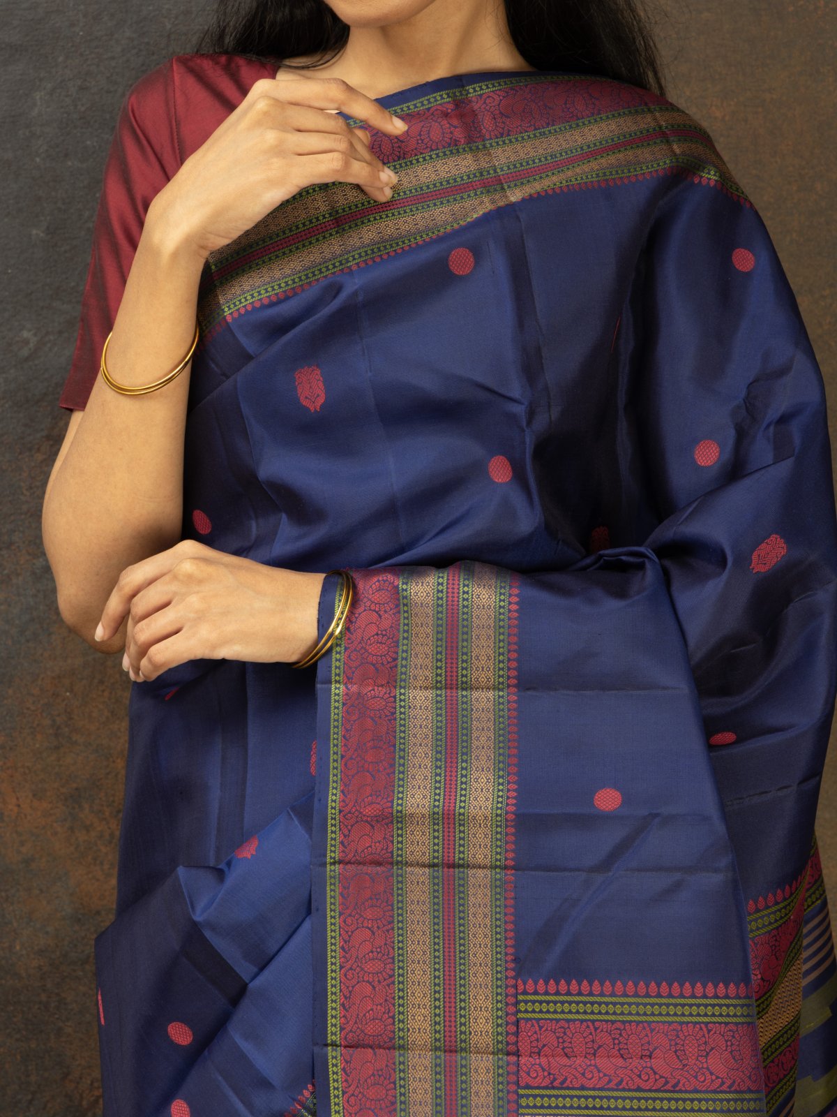 Navy Blue Kanjeevaram Silk Saree With Pattu Pett Border